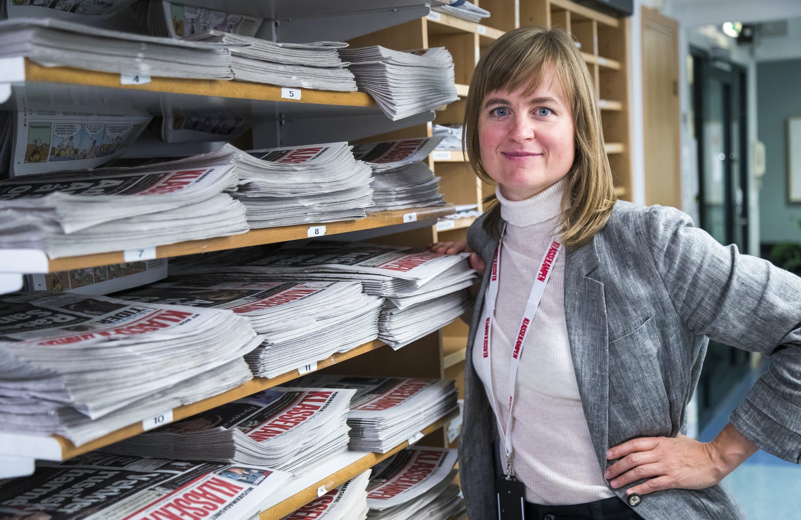 Anne Holt er «fly forbanna» på Klassekampen