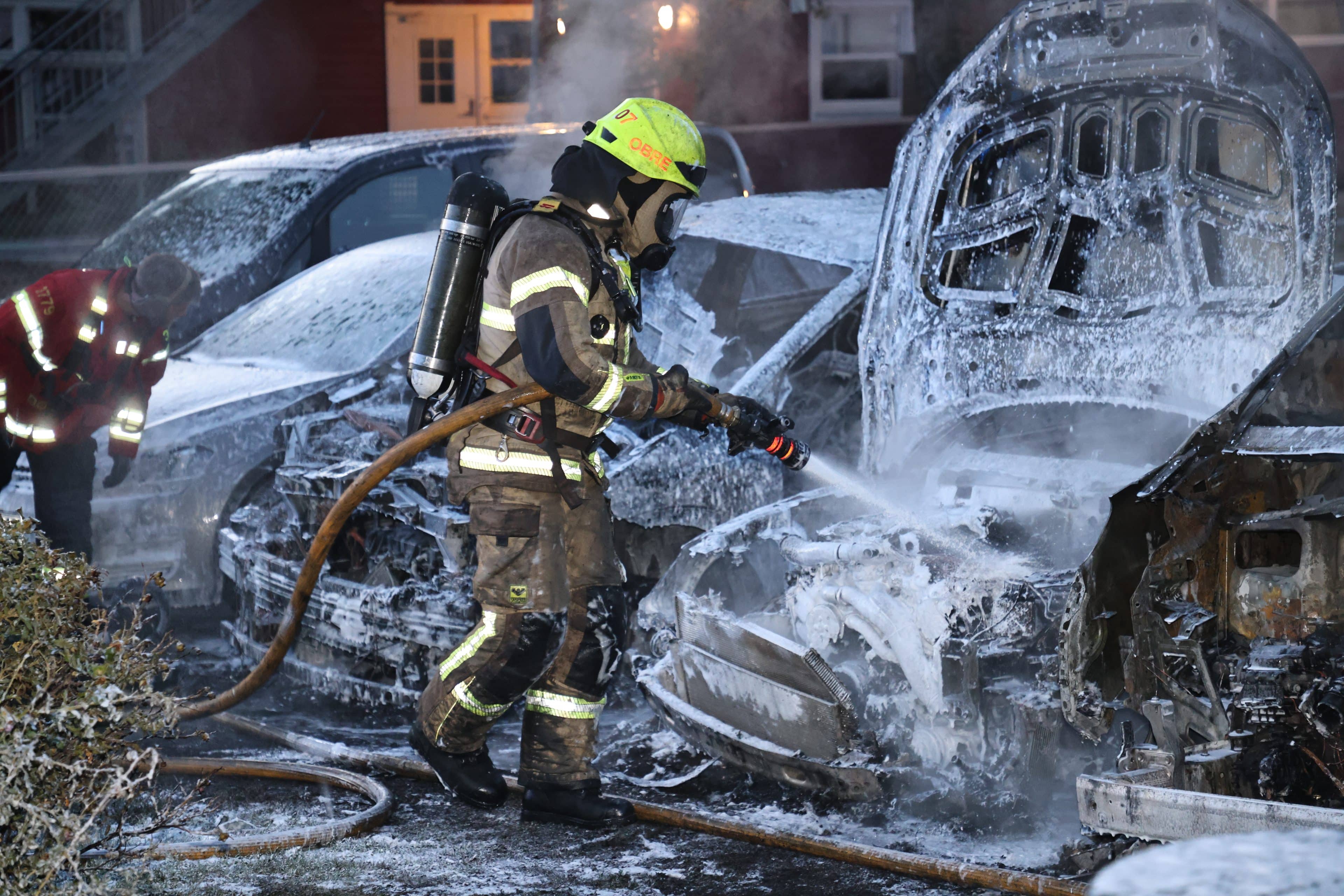 Brann i tre biler i Oslo