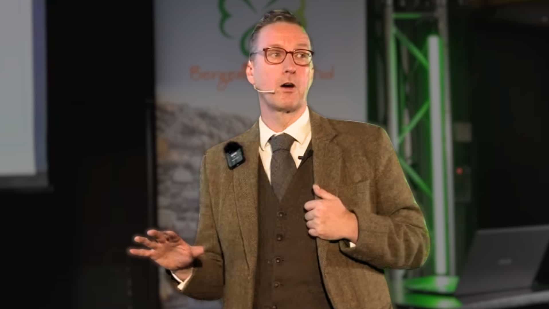 En time med Asle Toje: – Europa er den syke mannen i verdenspolitikken