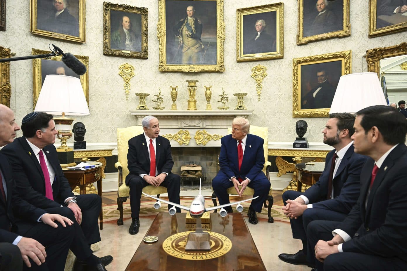 Trump varsler «samtaler på veldig høyt nivå» med Iran: – Det hadde vært ...