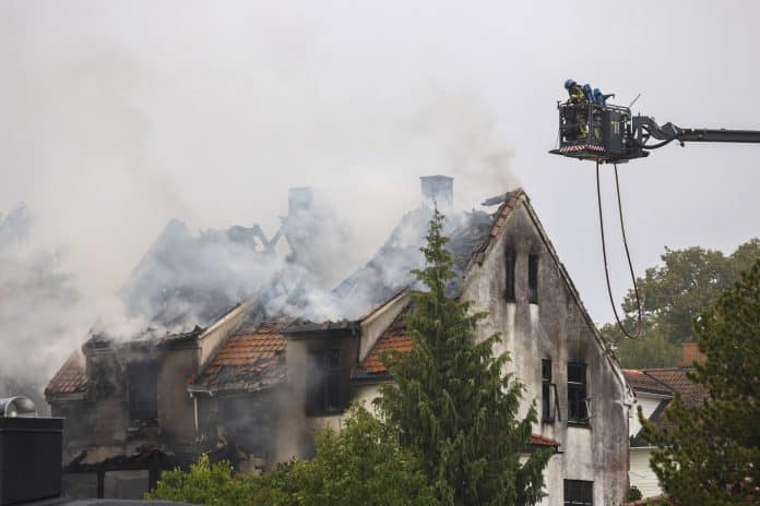 Hamar: fire unge kvinner døde i husbrann